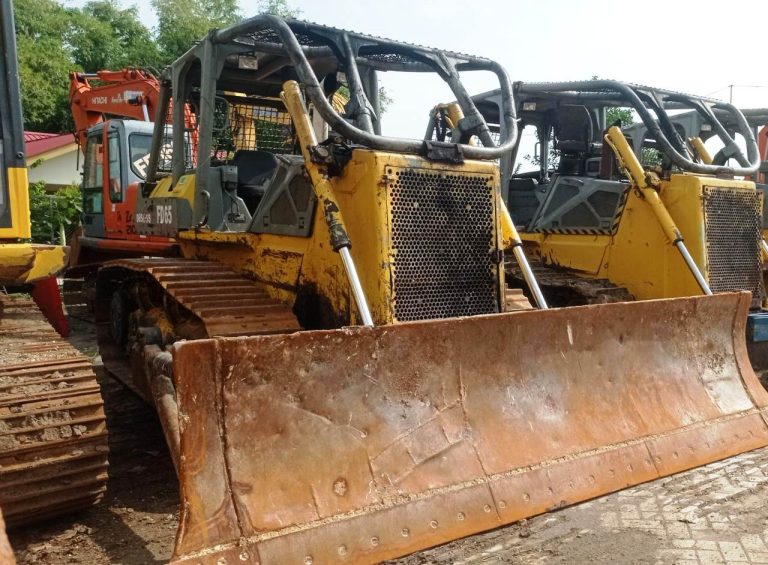 Jual-Murah-Alat-Berat-Bulldozer-Komatsu-D85ESS-2-FD65-Siap-Pakai | PT ...